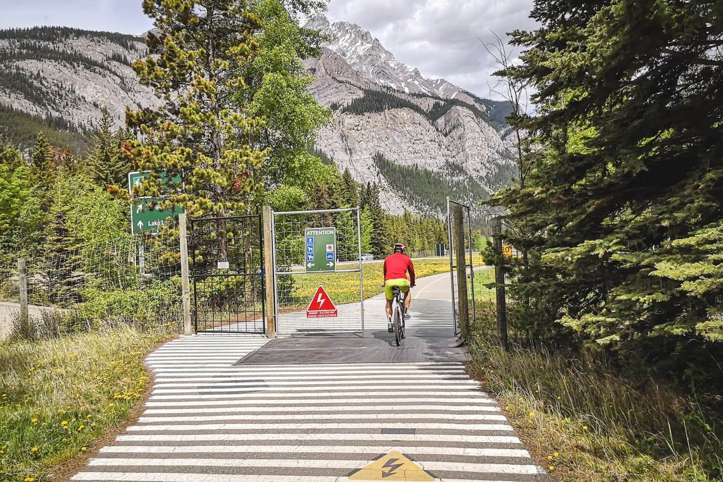 Legacy trail, biking from Banff to Canmore with an adventurous twist