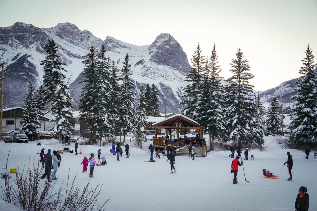 Epic Places for Ice Skating in Banff & Canmore (+Video)