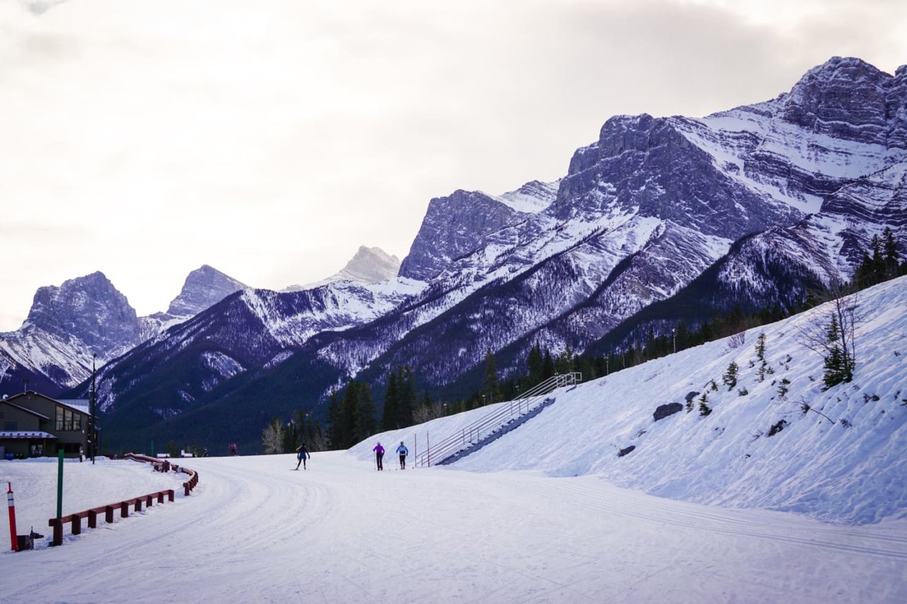15 Best Winter Activities in Canmore (+Tips From a Local)