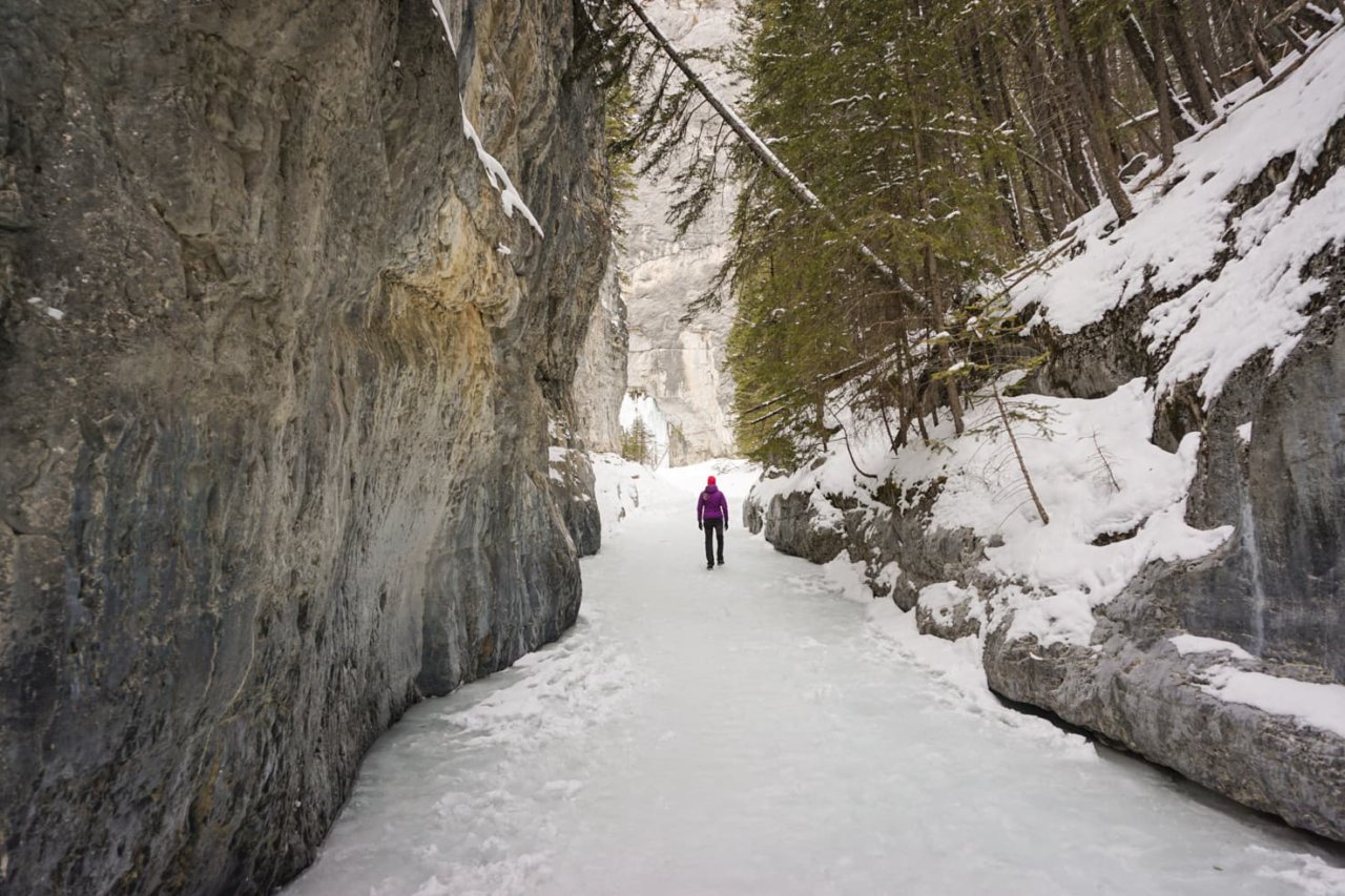 15 Best Winter Activities in Canmore (+Tips From a Local)