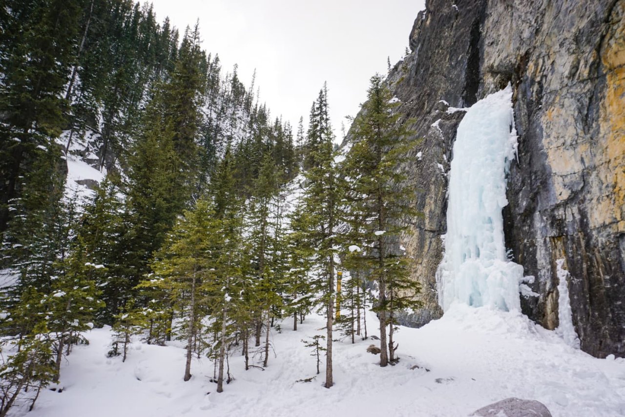 15 Best Winter Activities in Canmore (+Tips From a Local)