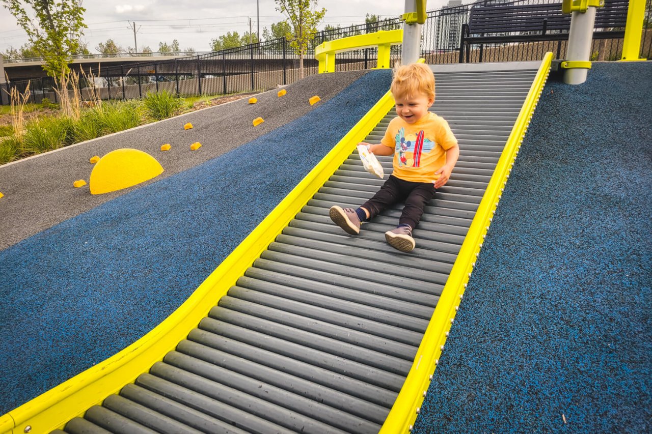 4th Avenue Flyover Park Playground