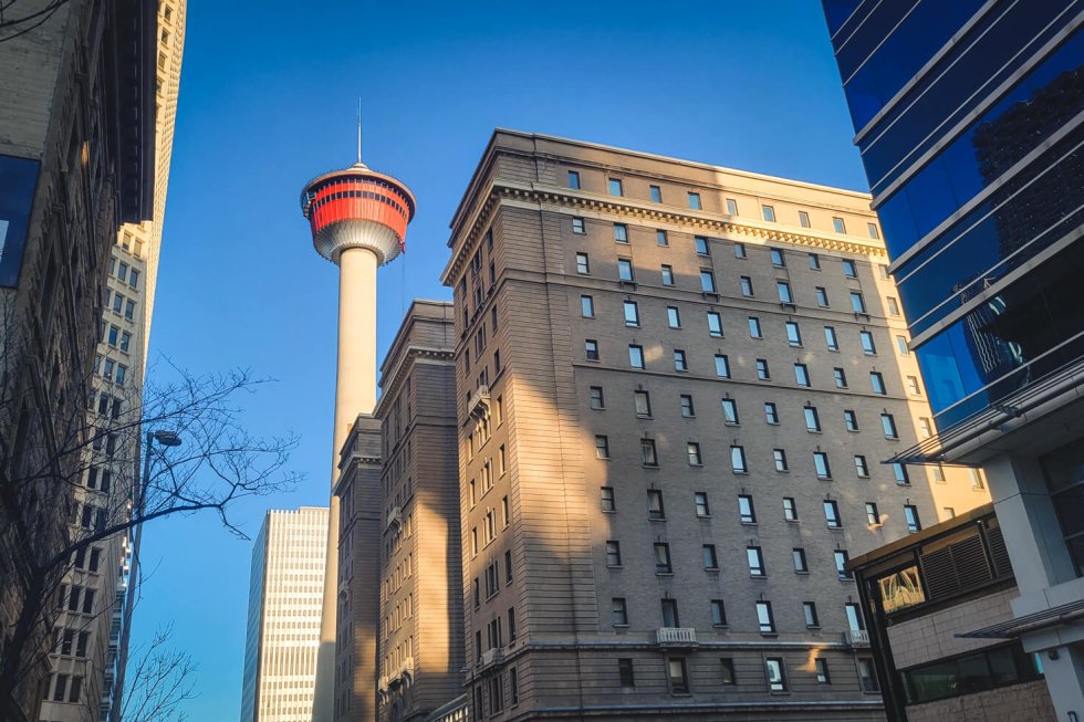 Tips for visiting Calgary Tower (dining, climbing challenge & more)