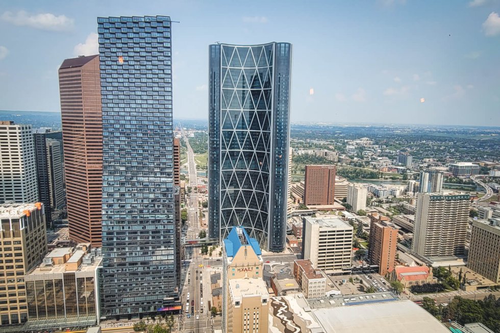 Tips for visiting Calgary Tower (dining, climbing challenge & more)