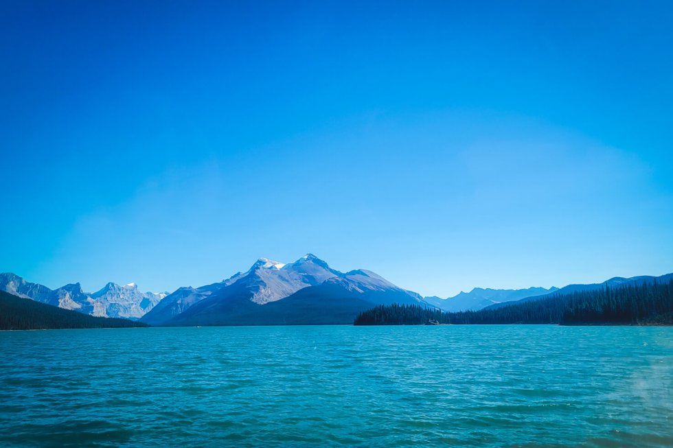 Maligne Lake Cruise – Honest Review and Tips for Visiting